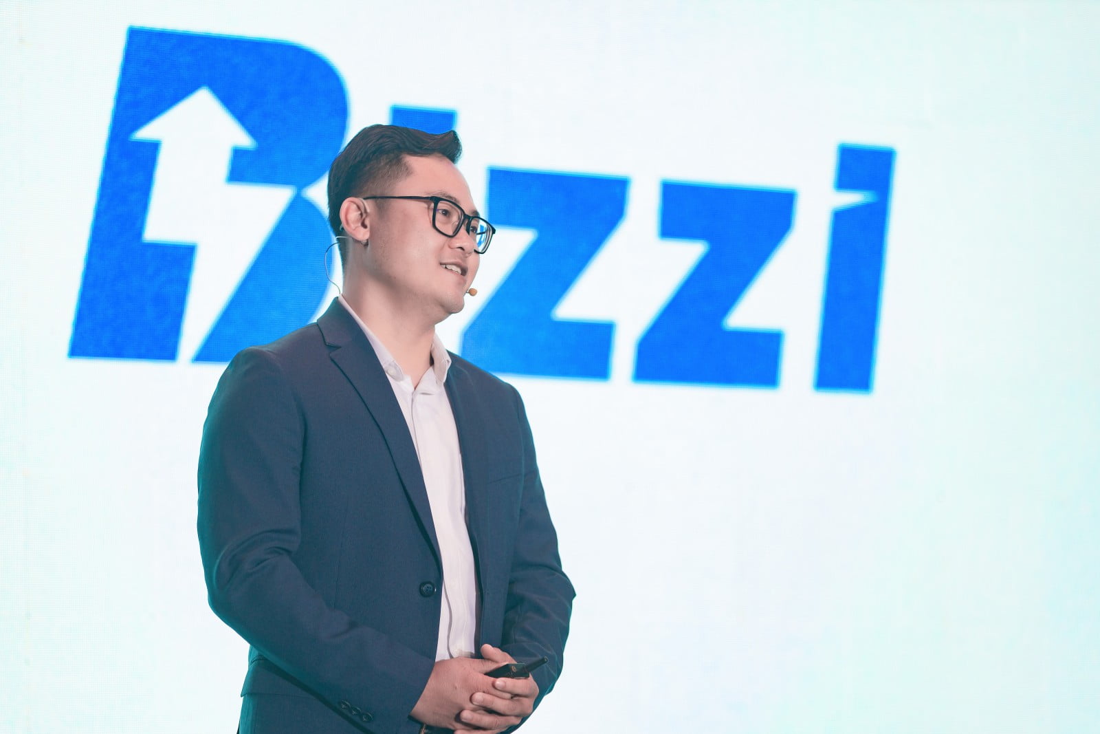 Bizzi Cooperates With Shinhan Bank To Launch Corporate Credit Card