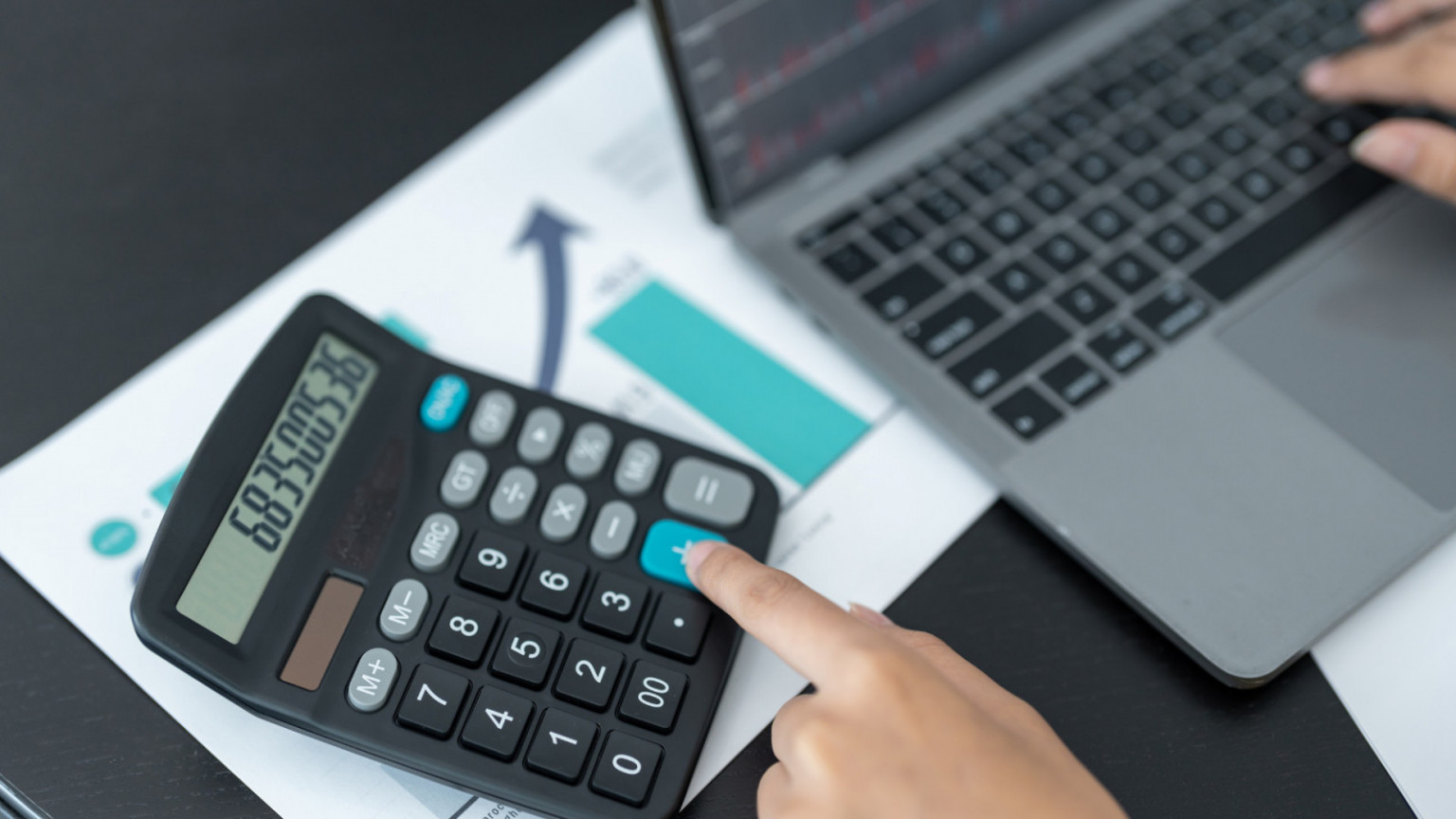 What Are Financial Costs? Forms and Ways to Manage Costs Effectively